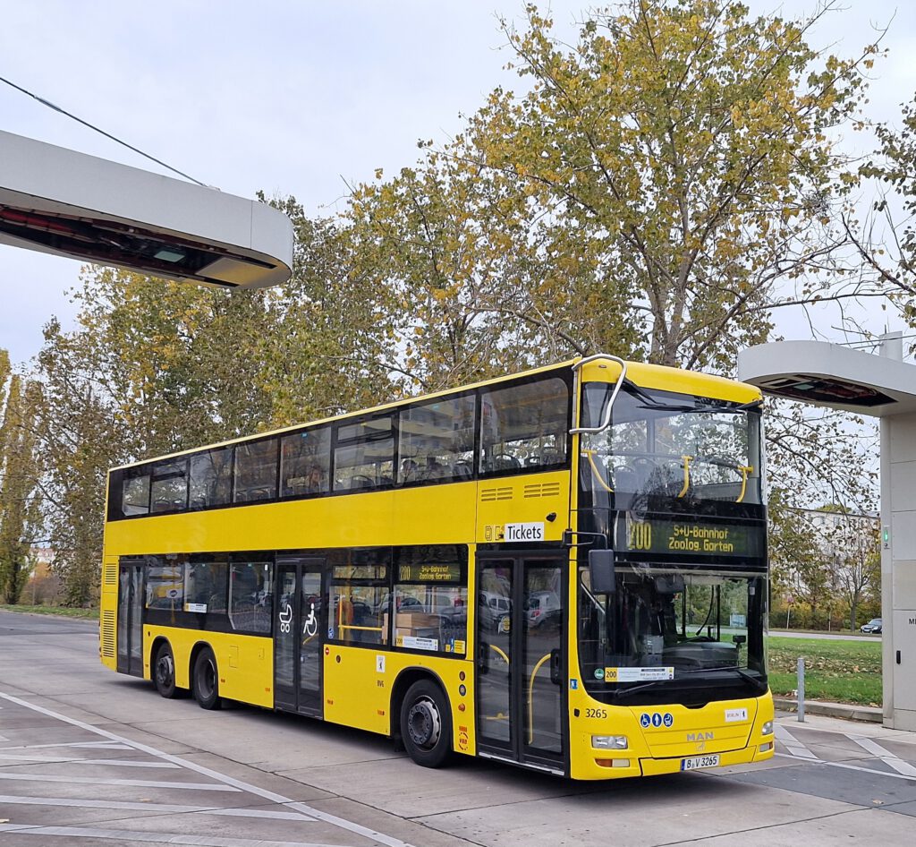 Abschied der Doppeldeckerbusse von MAN mit Bus 3265 - Archiv von ...